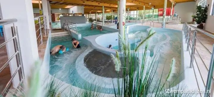 Top 10 subtropische zwembaden België 🏝️ Zwemparadijzen